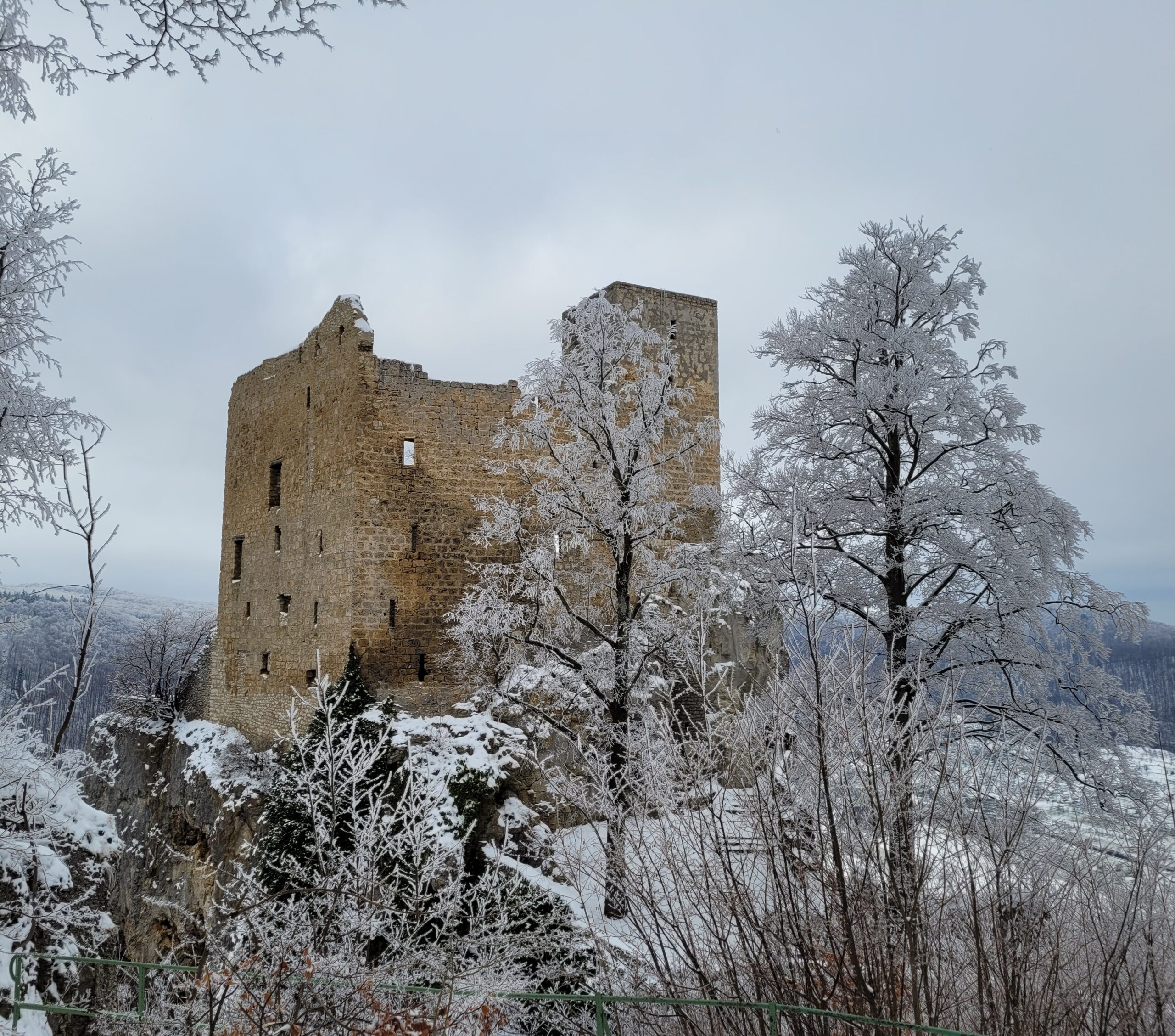 Reußenstein, weisse Wand bei Neidlingen - spiritofwandern.de